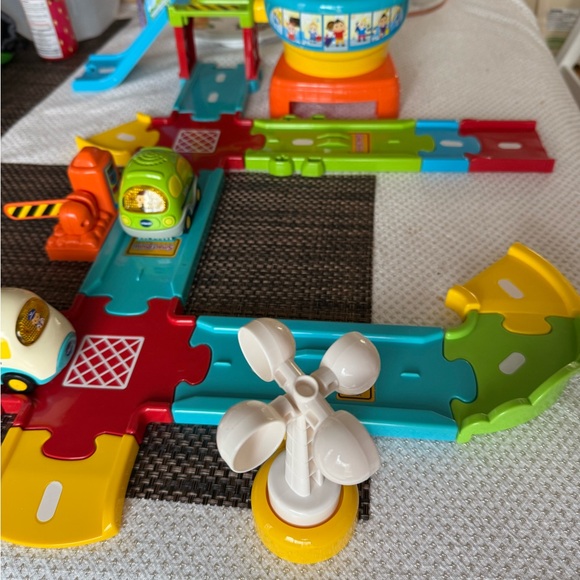 VTech Go! | Toys | Vtech Go Go Smart Wheels Airport Plus Van Plane ...